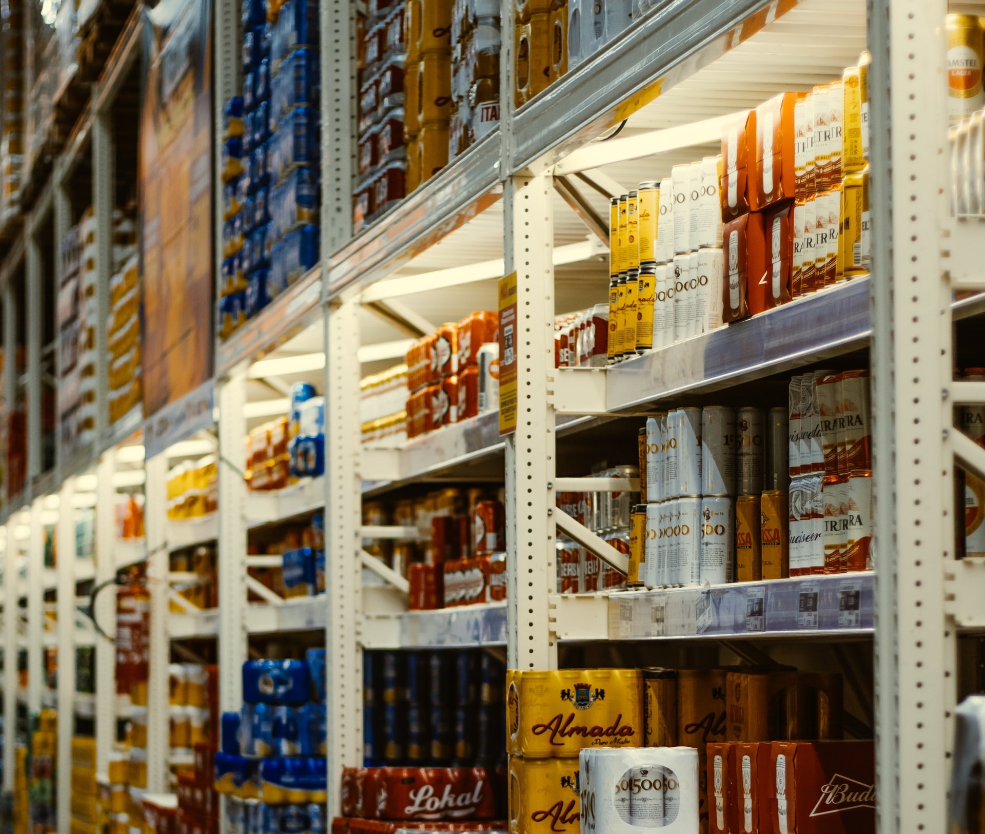 Moderne Designer-Lagerregale: Beispiele für innovative Lagersysteme ...